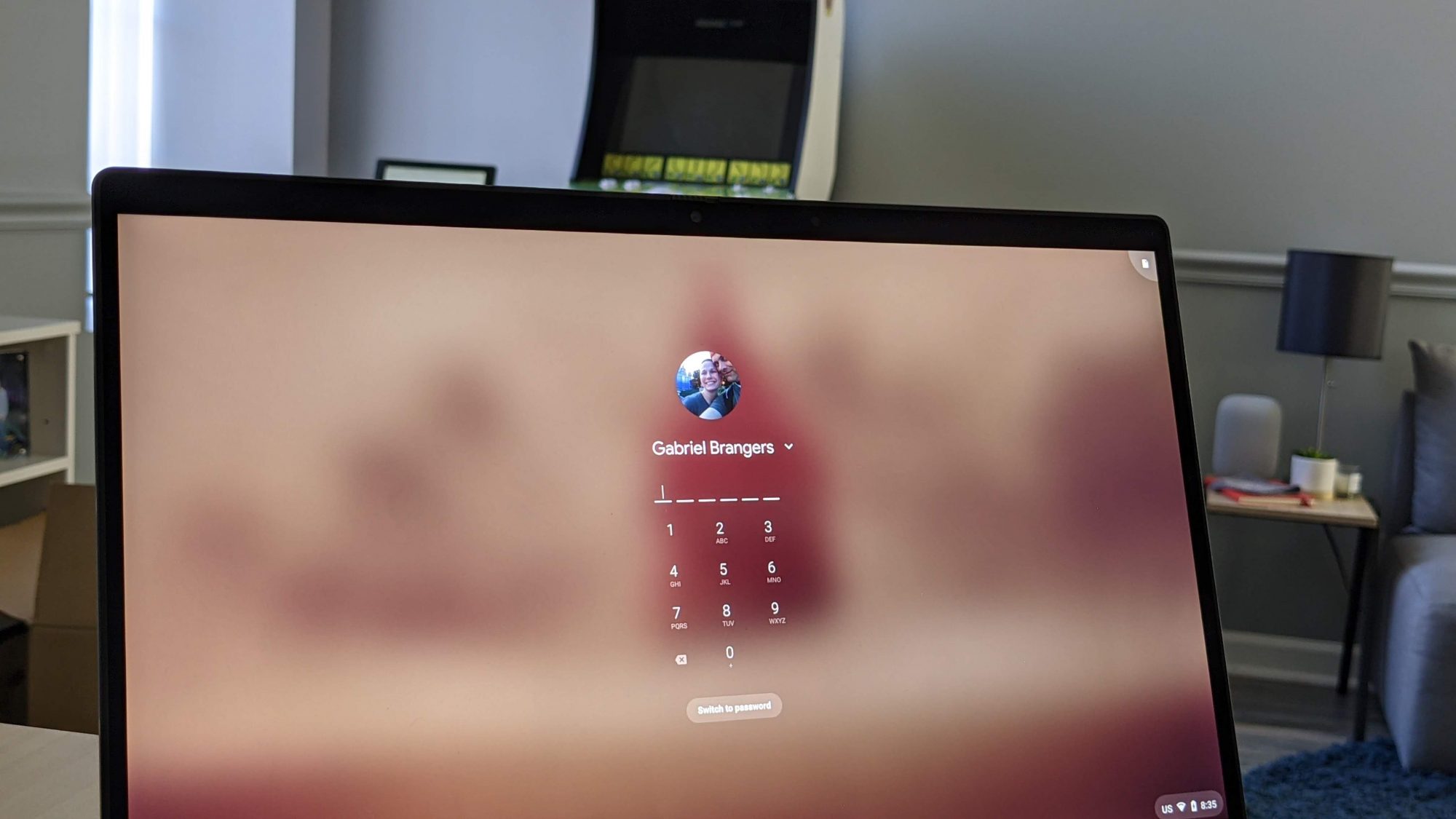 Chrome OS 86 brings a subtle but significant change to the lock screen